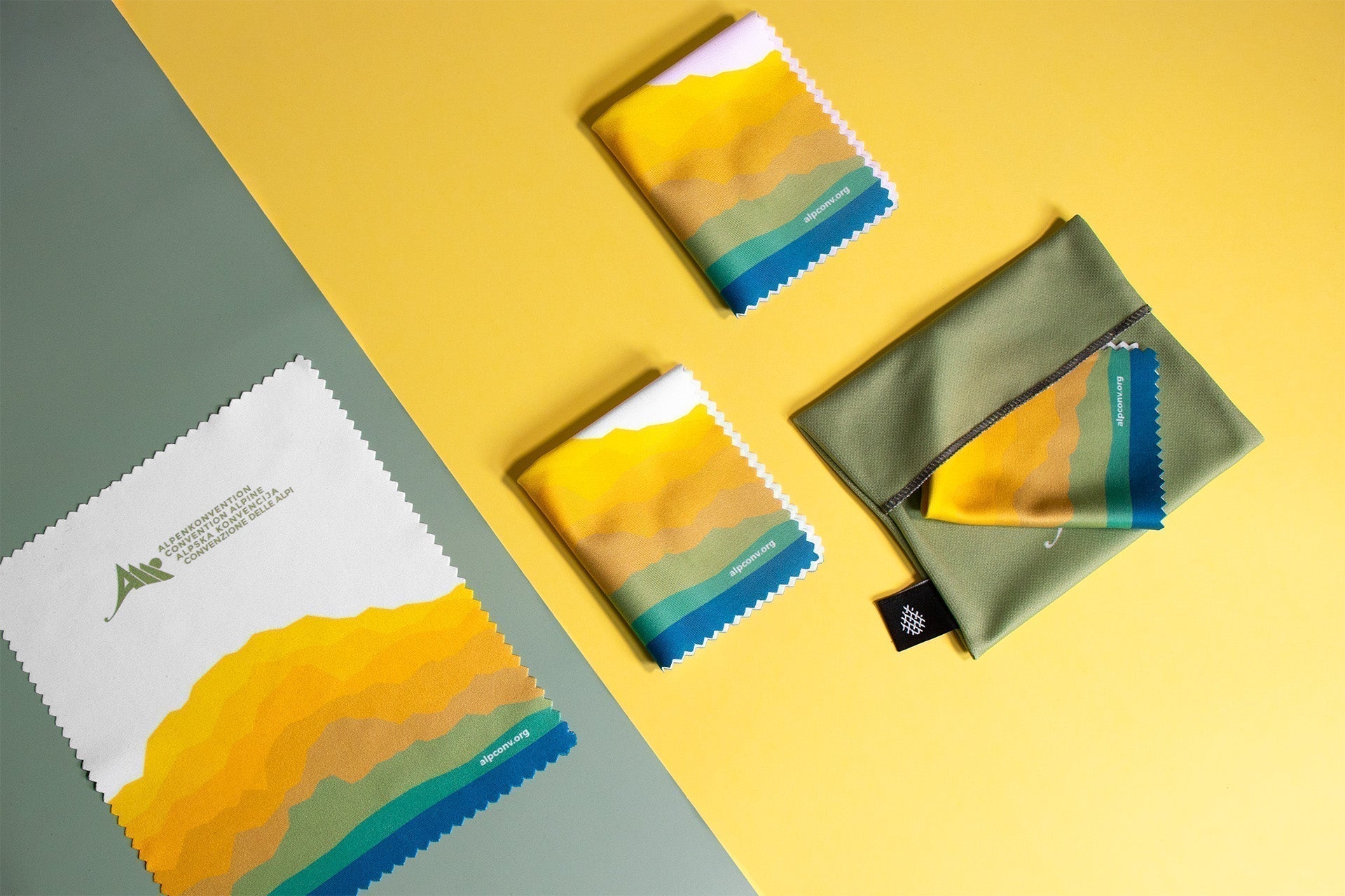 Cleaning cloths with textile packaging for the Alpine Convention ...